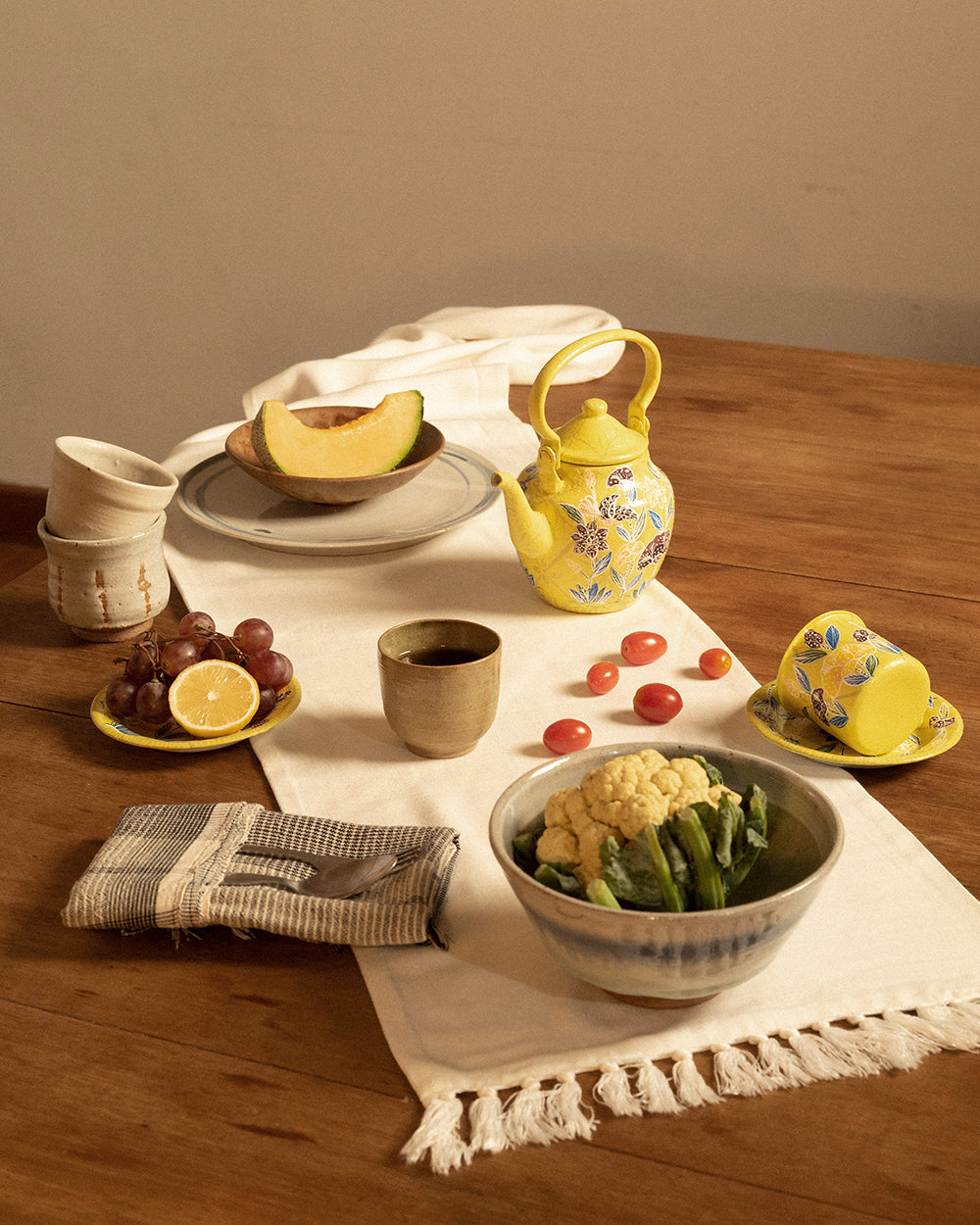 Keong Mas Batik Encim Teapot Set – Lana Daya